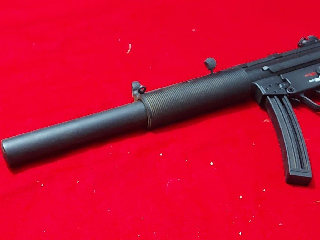 Heckler & Koch H&K licensed MP5 and MP5SD 22 rifles .22 LR 17181612 - GunAuction.com