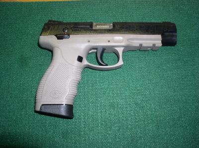 Taurus 24/7 Oss Socom D/S Desert Tan 9mm 17+1 For Sale at GunAuction ...
