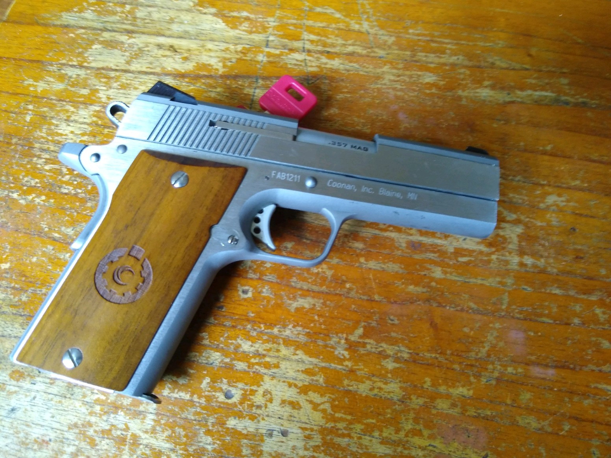 Coonan Inc. Coonan Semi-Auto 357 Mag Ss Compact Trade .357 Magnum For ...