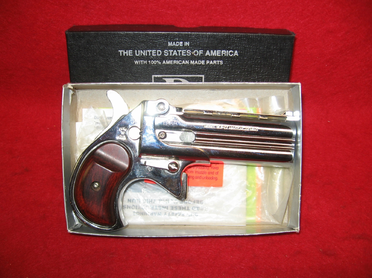 Davis Industries Davis Derringer Long Bore Cal. 22 Magnum. .22 Magnum ...