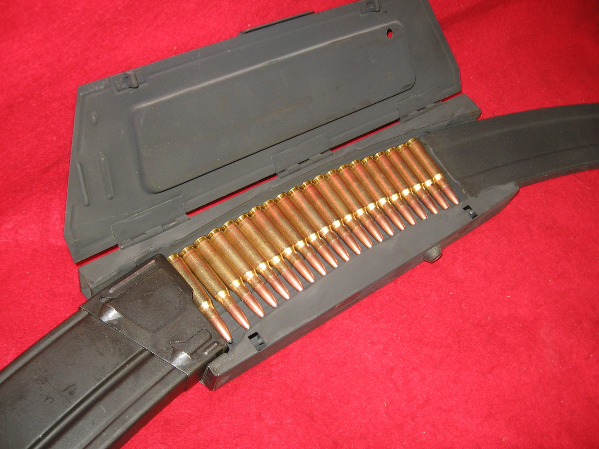 CETME Magazine Loader & 4 Magazines .308 Win. 17269192 - GunAuction.com