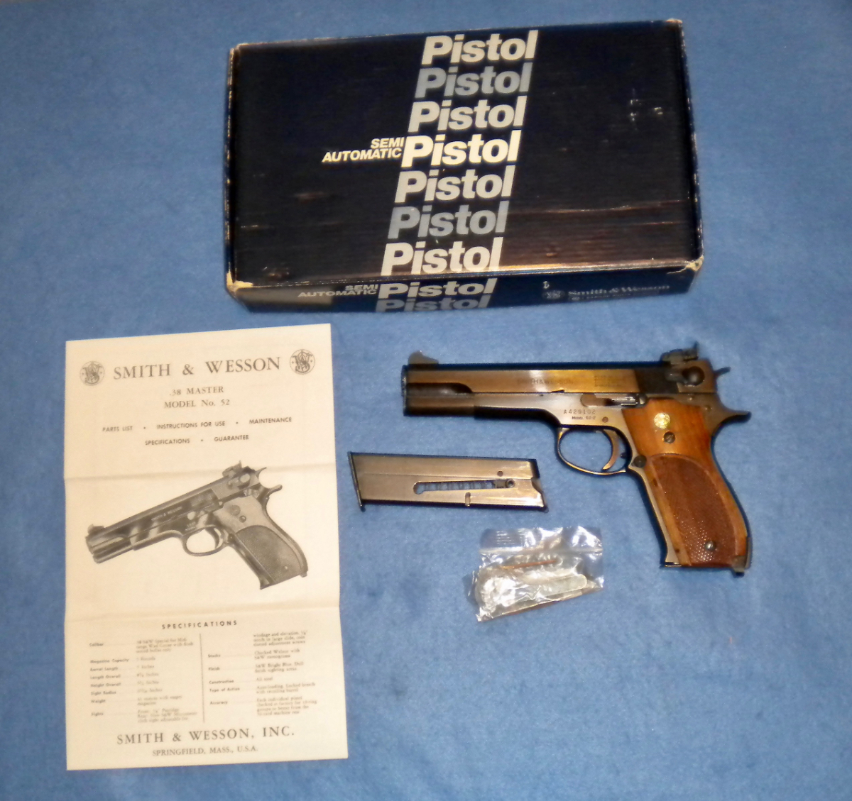 Smith & Wesson Model 52-2 .38 Special Mid-Range Wadcutter Target Pistol ...