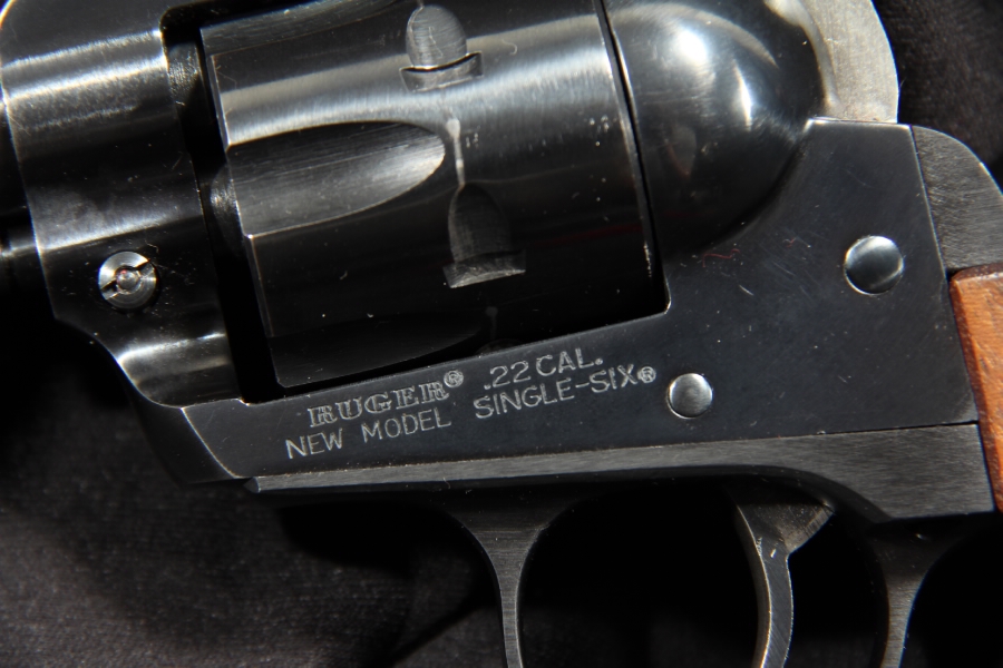 Ruger '200th Year Of Liberty' New Model Single Six .22 Wmrf & Lr ...