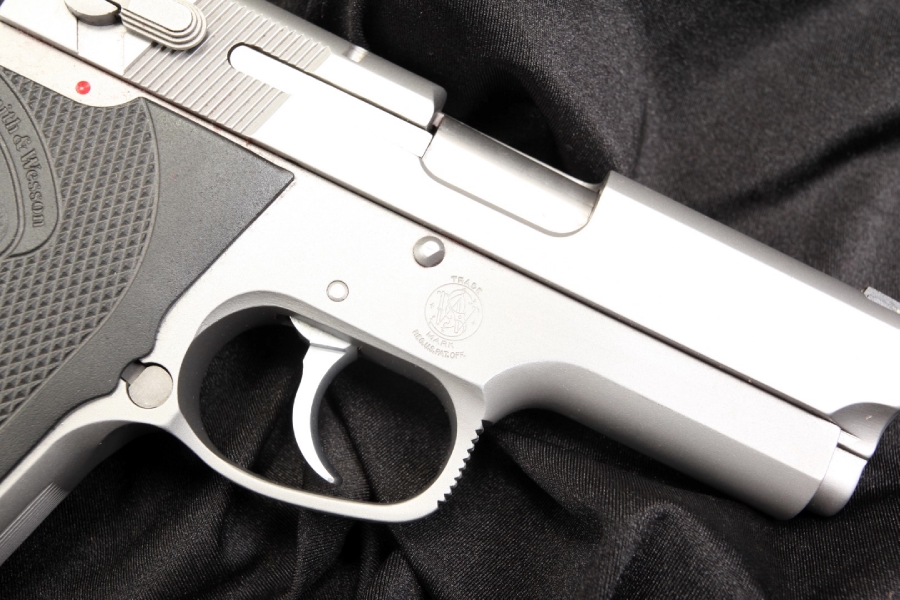 Smith & Wesson Model 4516-1 .45 Acp Semi Auto Pistol - In The Box W ...