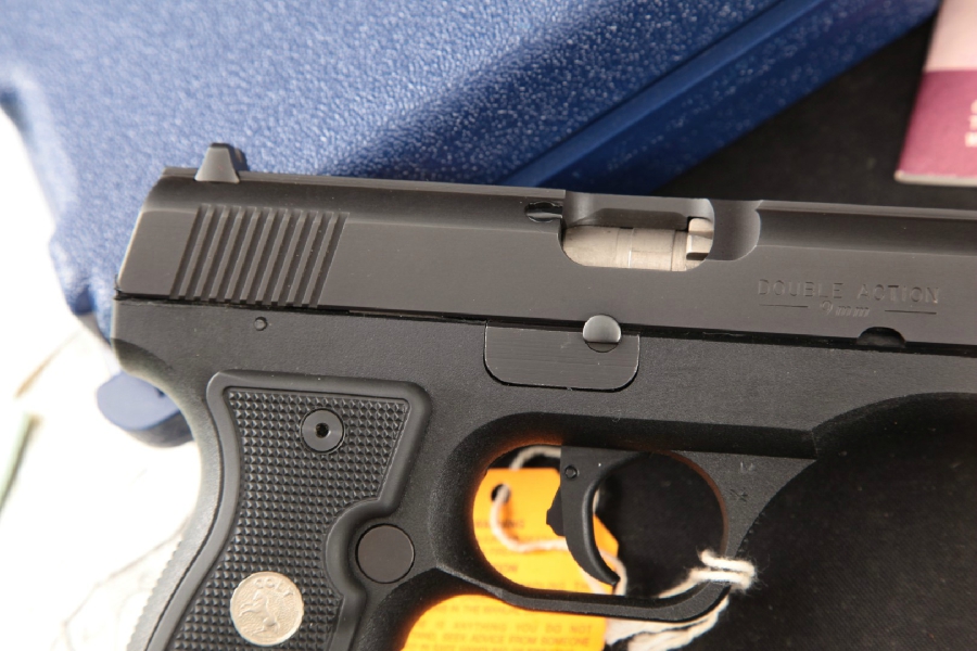 Colt Model All American 2000, Black & Blue 4.5" Dao Double Action Only ...