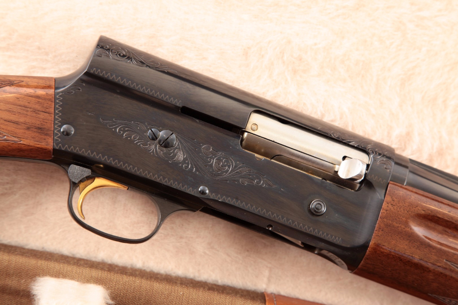 Browning (Fabrique Nationale Fn) Auto-5, A5 Light Twenty, Blue 28" Semi ...