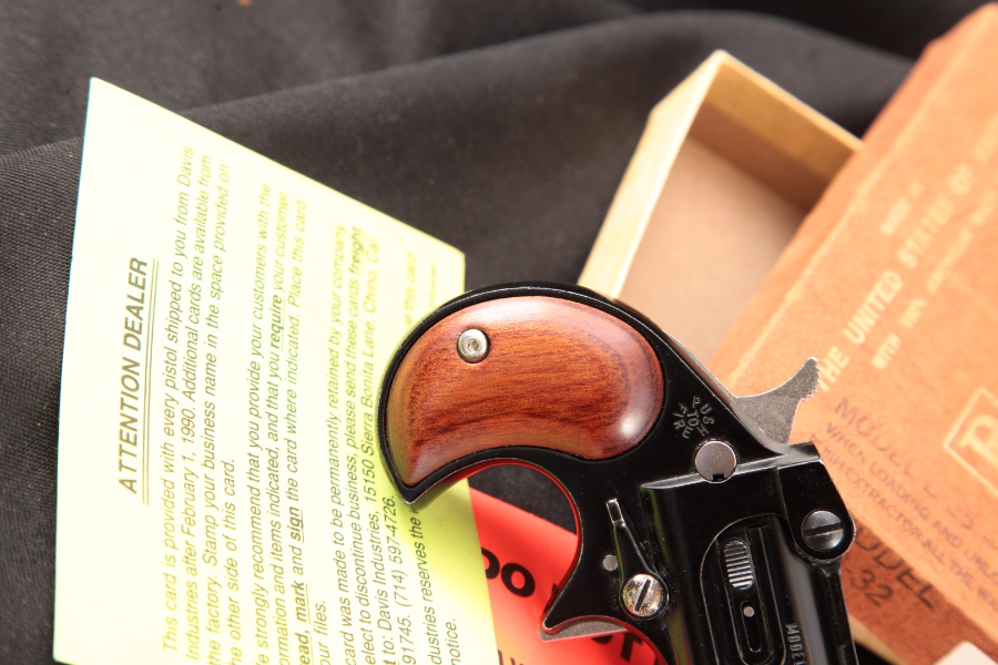 Davis Industries Model D32 D-32 Derringer, Black 2 3/8” Over / Under ...