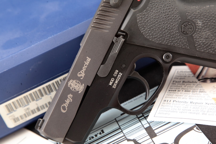 Smith & Wesson S&W Chiefs Special Model Cs9 Compact, Blue 3" Da / Sa ...