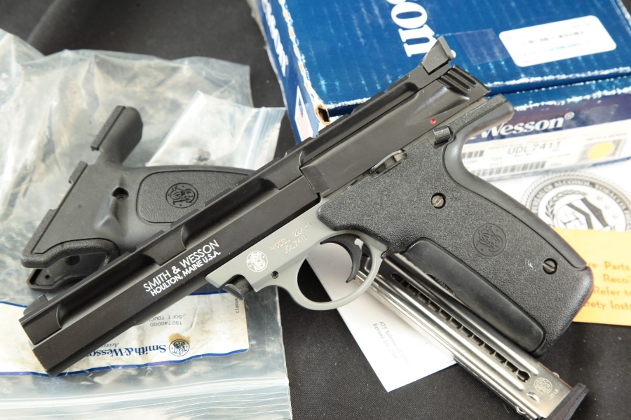 Smith & Wesson S&W Model 22a-1 Product Code 107412, Black & Gray 5 1/2 ...