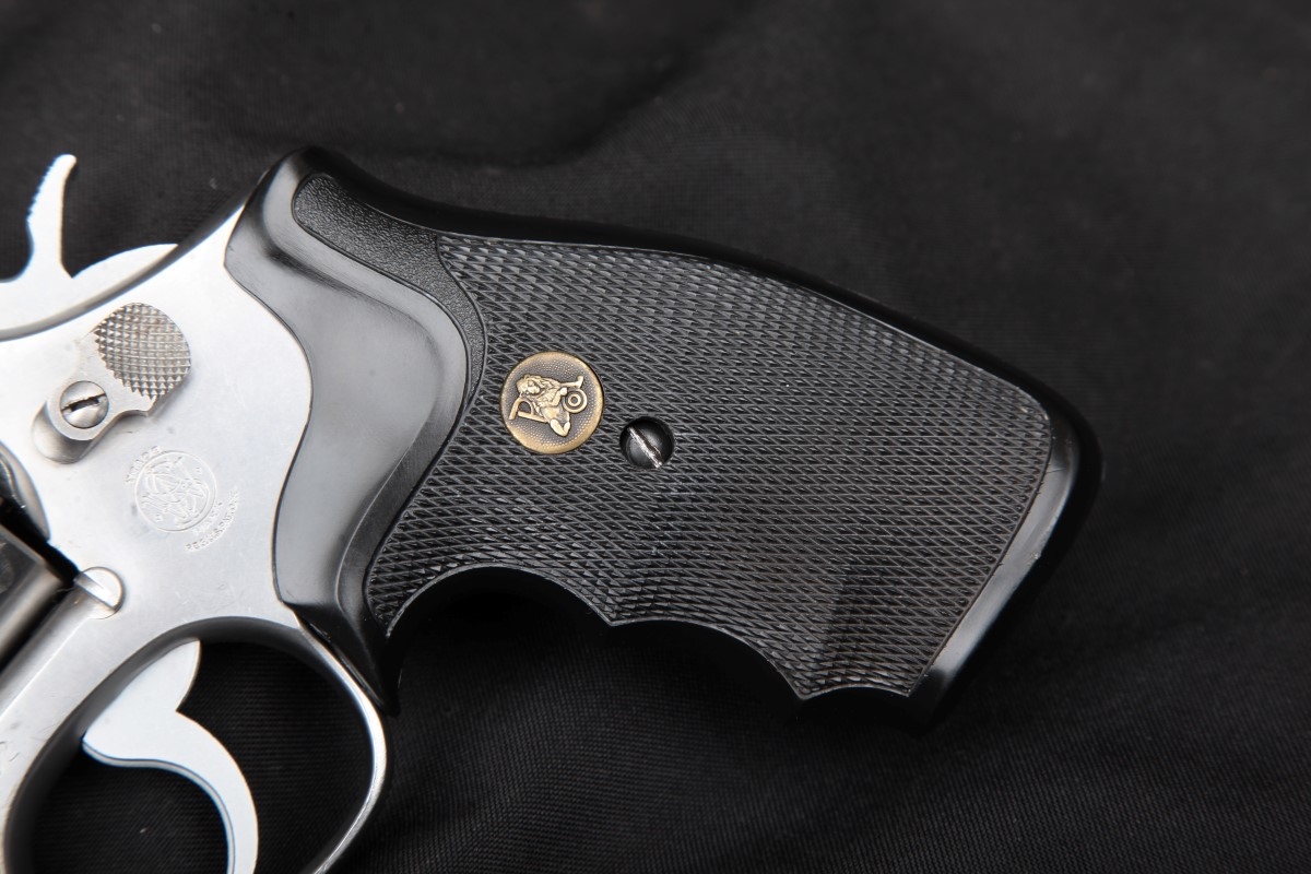Smith & Wesson S&W Model 64-3 The .38 Military & Police, Stainless 4 ...