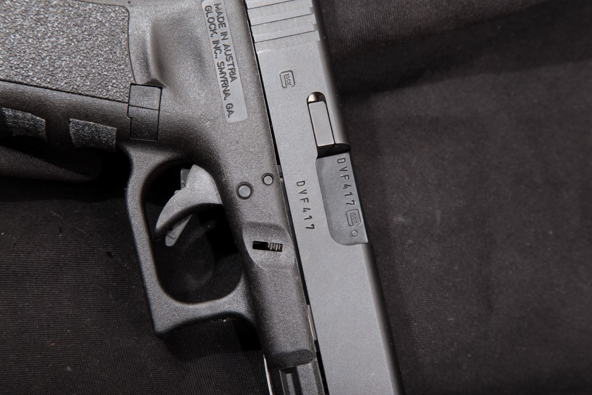 Glock Model 22 G22 Generation 3 Gen3 G3, Tennifer & Black 4.49" Striker ...