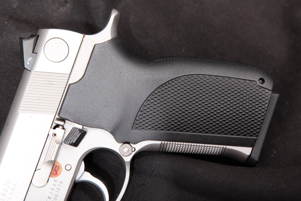 Smith & Wesson S&W Model 1076-Ns, Stainless 4 1/4" Sa/Da Semi-Automatic ...