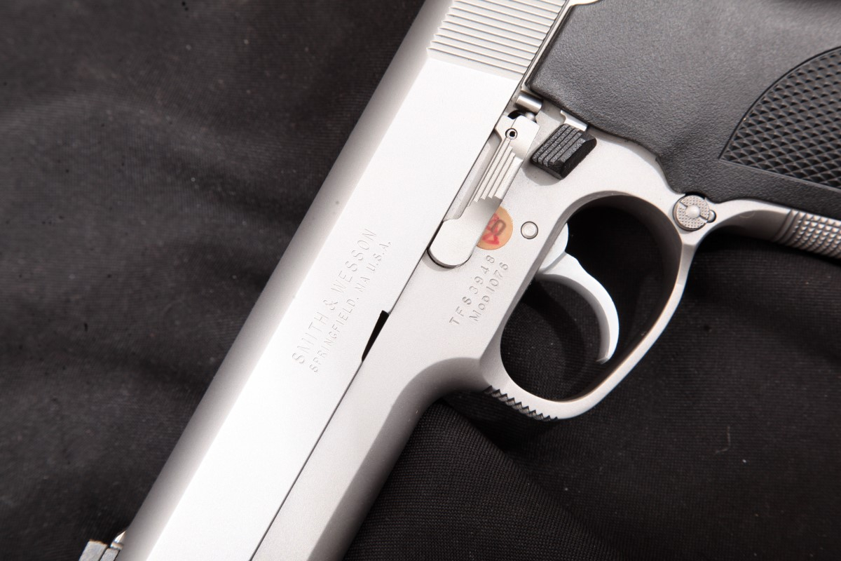 Smith & Wesson S&W Model 1076-Ns, Stainless 4 1/4" Sa/Da Semi-Automatic ...
