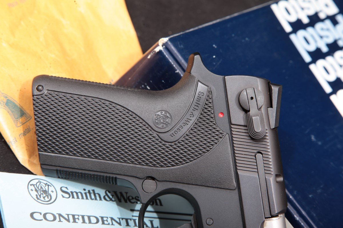 Smith & Wesson S&W Model 3914, Blue & Black 3 1/2" Single-Stack Compact ...