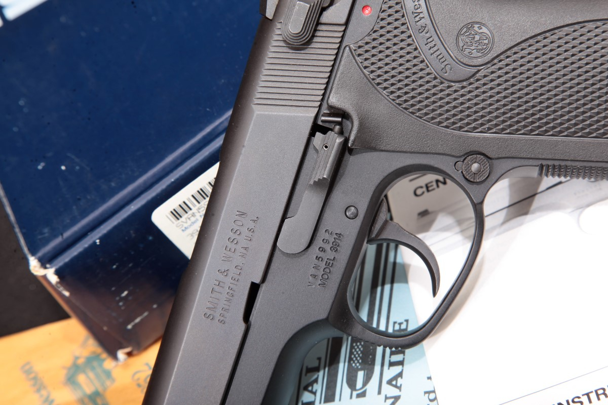 Smith & Wesson S&W Model 3914, Blue & Black 3 1/2" Single-Stack Compact ...