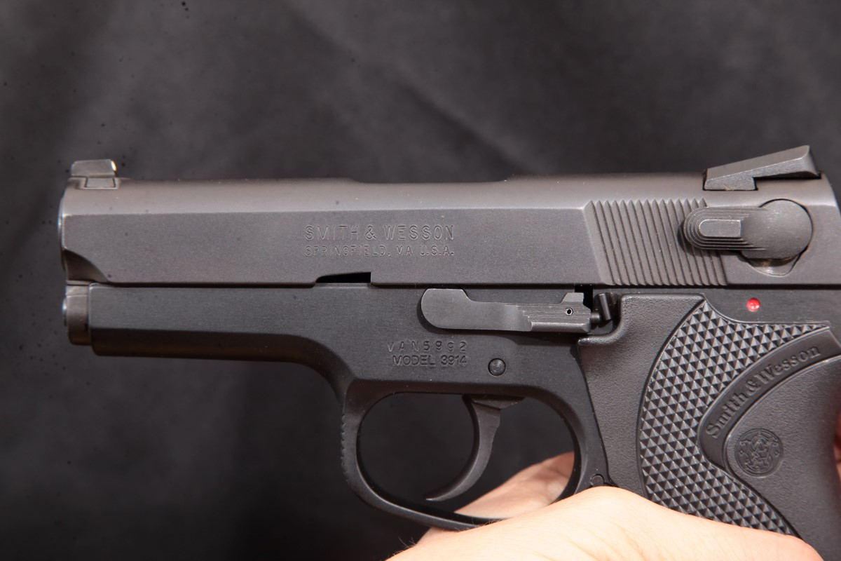 Smith & Wesson S&W Model 3914, Blue & Black 3 1/2" Single-Stack Compact ...