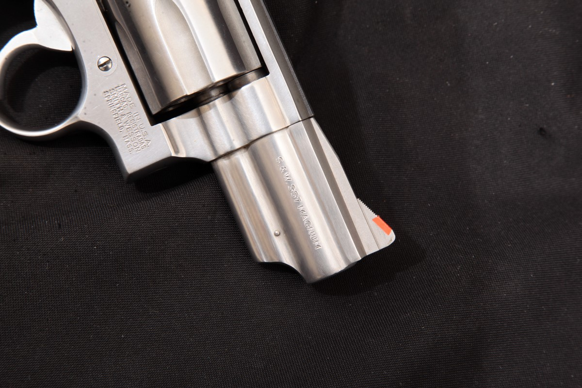 Smith & Wesson S&W Model 66-2 The .357 Combat Magnum, Stainless 2 1/2" 6-Shot Sa/Da Double ...