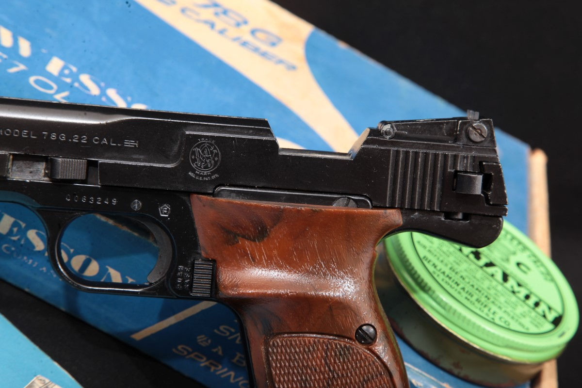 Smith & Wesson S&W Model 78g, Black 8" Co2 Powered Single-Shot Air ...