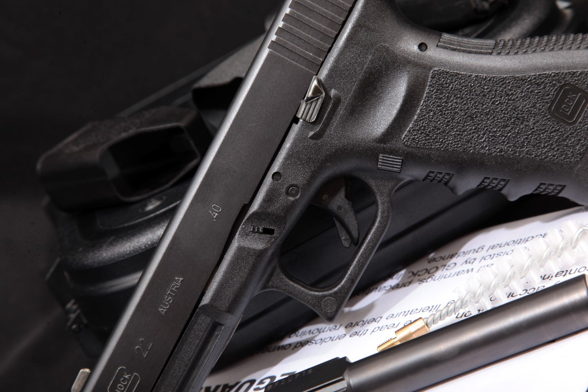 Glock Model 22 G22 Generation 3 Gen3 G3, Tennifer & Black 4.49" Semi ...