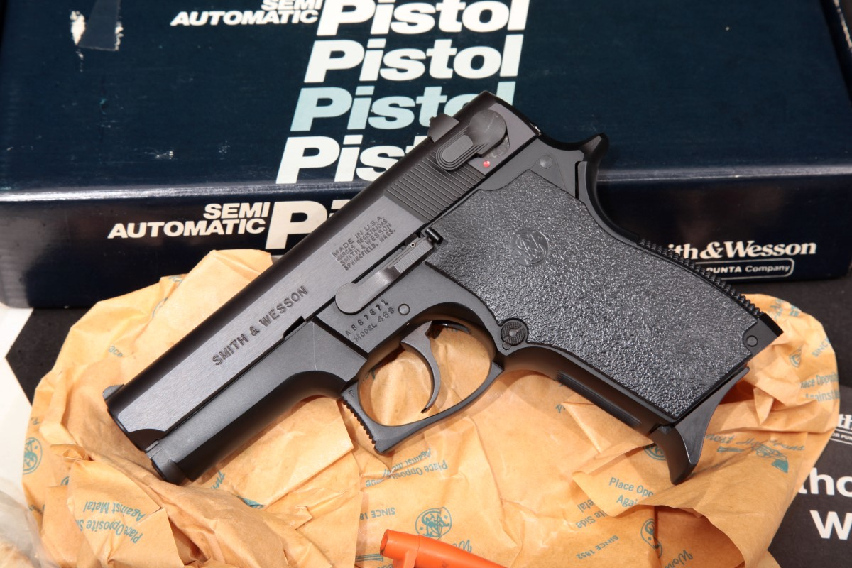 Smith & Wesson S&W Model 469 The Mini, Blue & Black 3 1/2" Sa/Da Bobbed ...