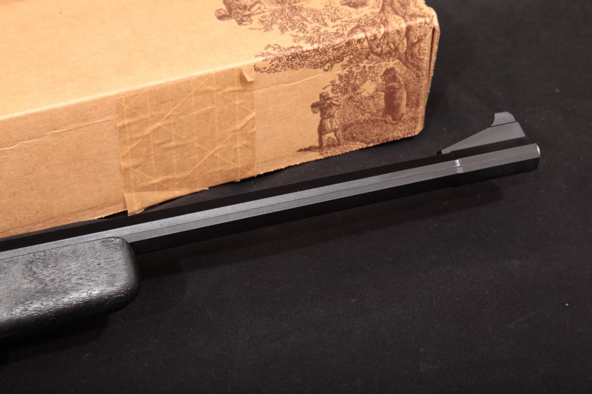 Daisy Legacy Model 2202, Black 19" Bolt Action Magazine Fed Synthetic ...