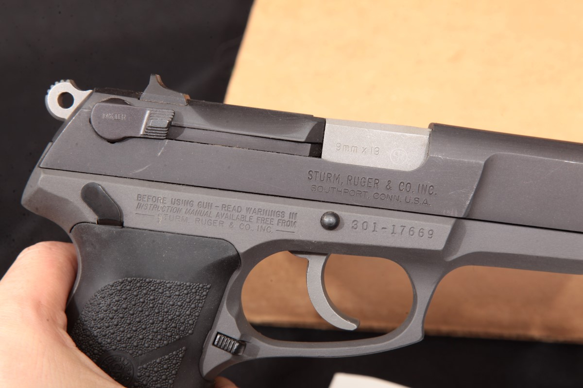 Sturm, Ruger & Co. Model P85 P-85, Blue & Gray 4 1/2" Sa/Da Semi ...