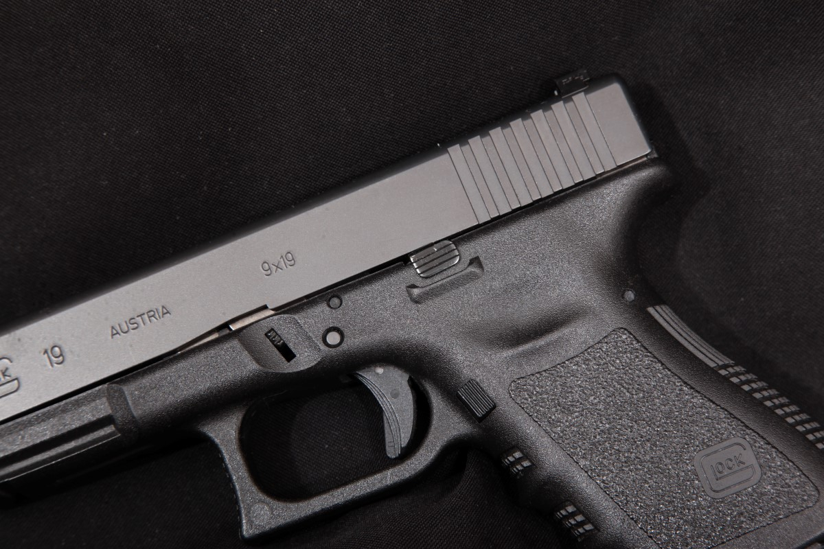 Glock Model 19 G19 M19 Generation 3 Gen 3, Matte Black Tennifer ...