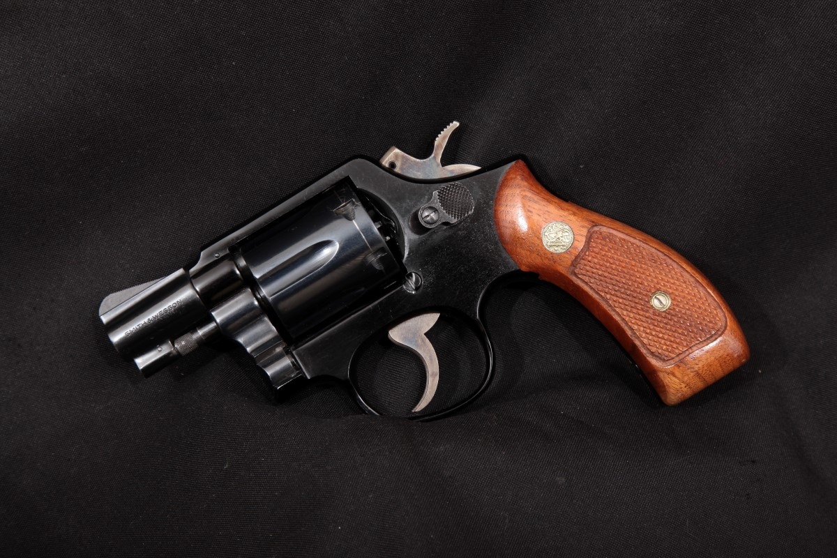 Smith & Wesson - S&W Model 12-2 The .38 Military & Police Airweight ...