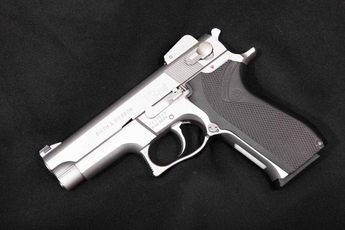 Smith & Wesson S&W Model 5906, Stainless 4" Sa/Da Semi-Automatic Pistol ...