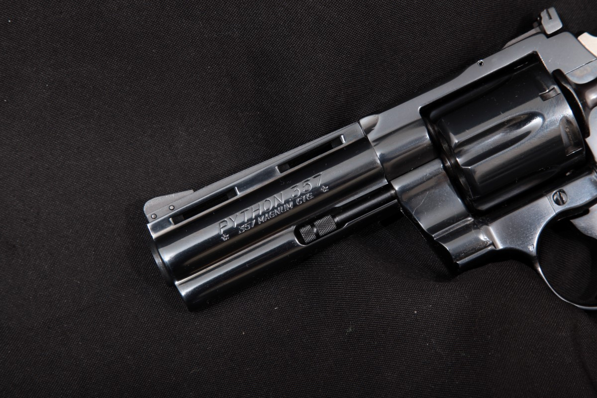Colt Python Model I3640, Blue 4" Vent-Rib Full Lug 6-Shot Sa/Da Double ...