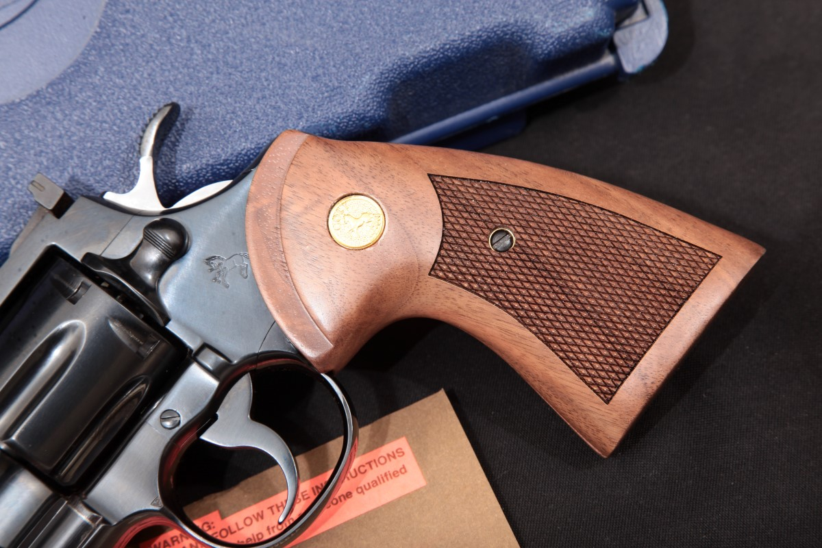 Colt Python Model I3640, Blue 4" Vent-Rib Full Lug 6-Shot Sa/Da Double ...