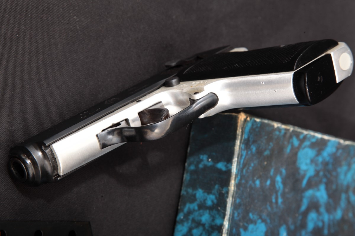 Bore Condition: The bore is bright, the rifling is sharp. There is no ...