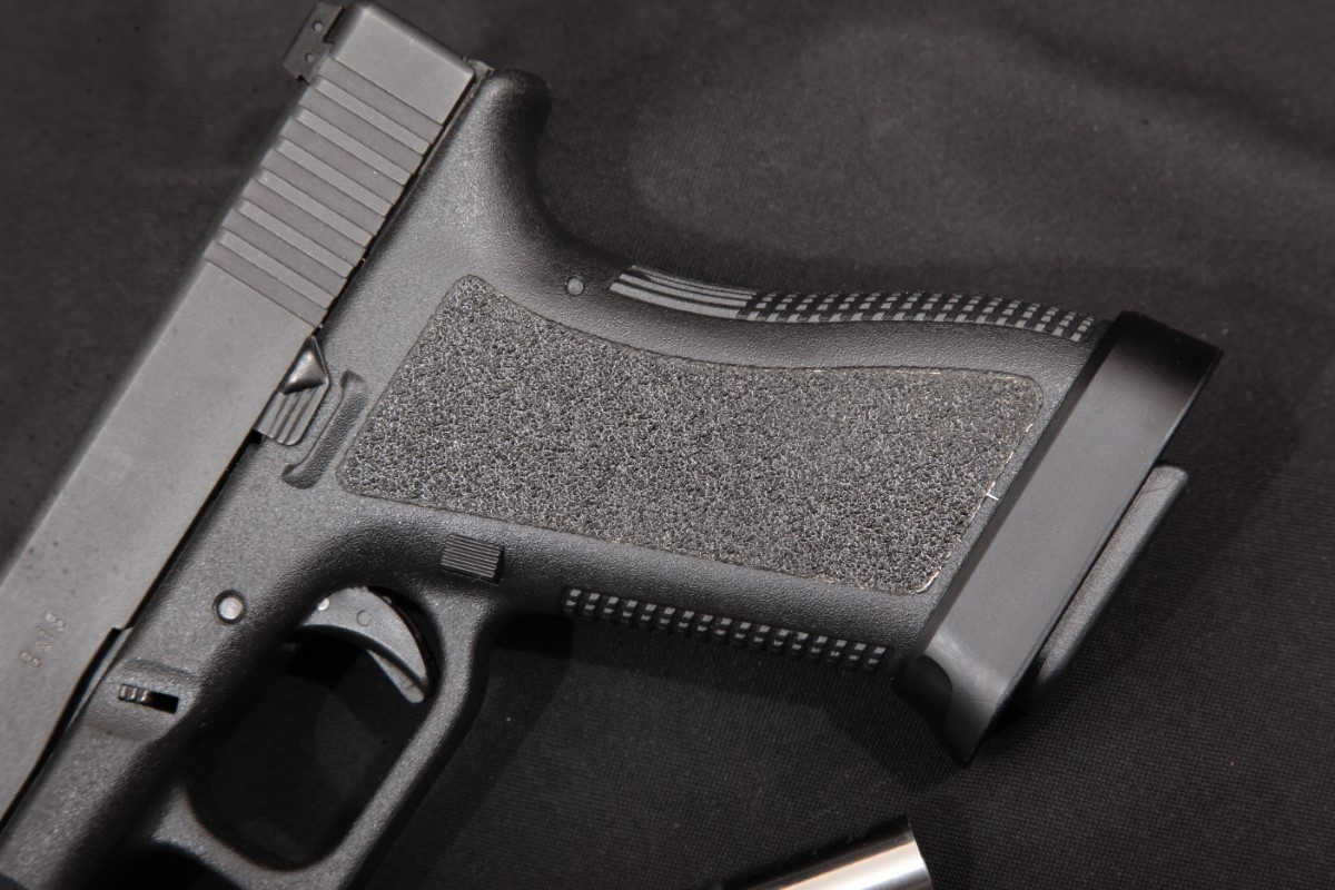 Glock Model 17 M17 G17 Generation 2 Gen2, Black 4.49" Striker-Fired ...