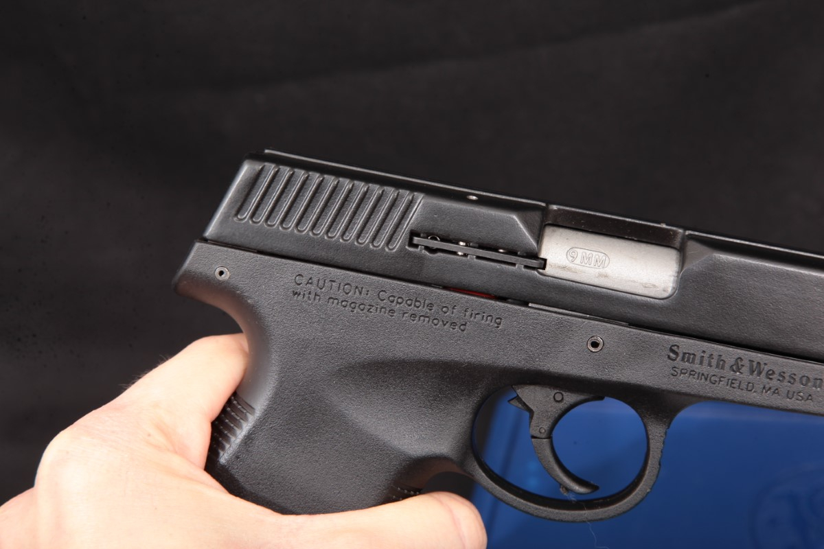 Smith & Wesson S&W Model Sw9m Sub-Compact Sigma Series, Black 3 1/4 ...