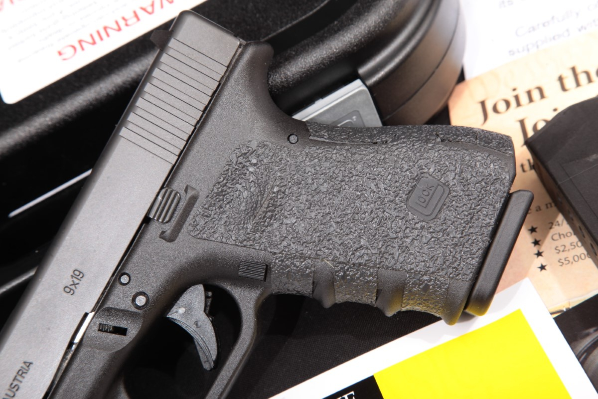 Glock Model 19 M19 Generation Gen 3 G3, Tennifer & Black 4" Striker ...