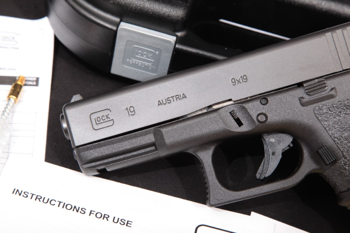 Glock Model 19 M19 Generation Gen 3 G3, Tennifer & Black 4" Striker ...