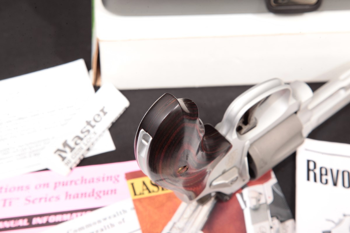 Smith & Wesson S&W Model 337ti 337 Ti .38 Chiefs Special Airlite 103055 ...