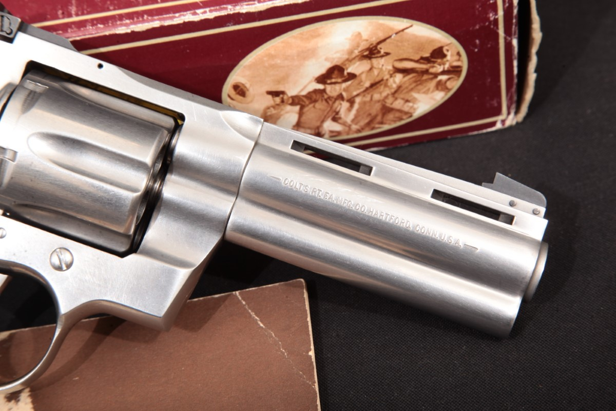 Colt Python Model I3040, Stainless 4" Vent-Rib 6-Shot Sa/Da Double ...