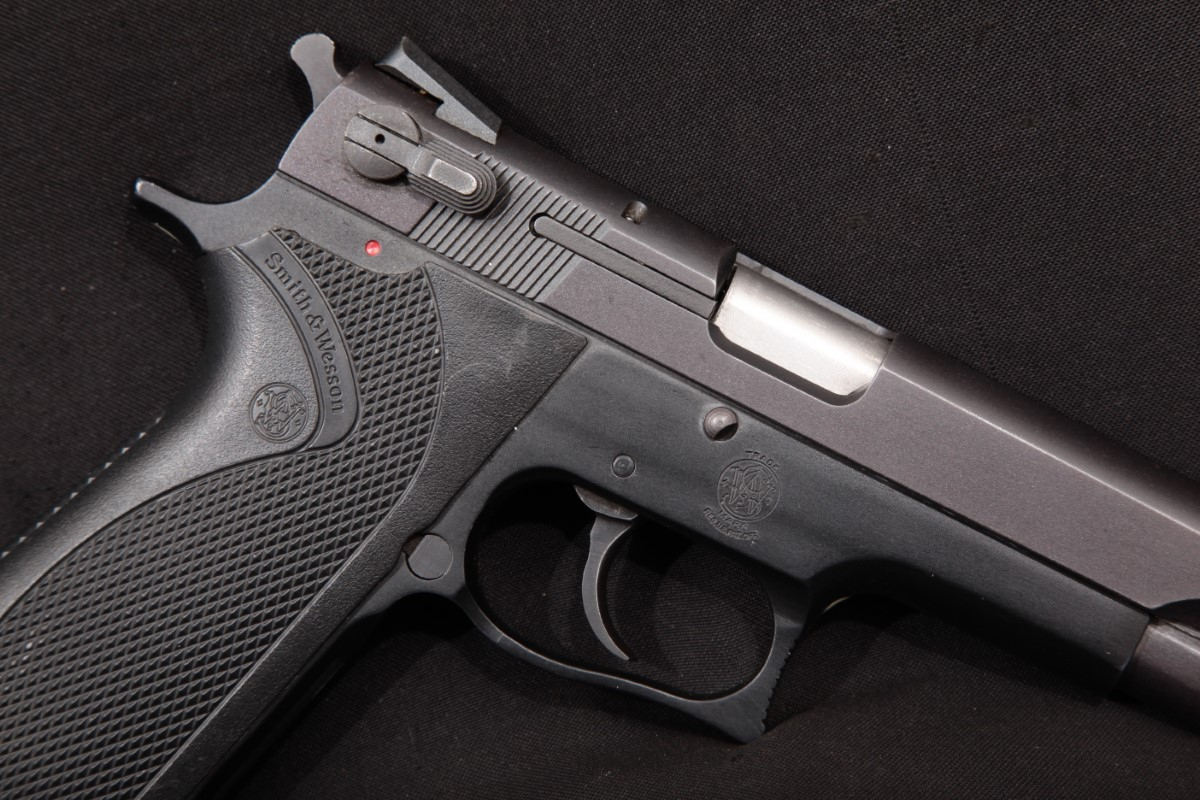 Pictures: Smith & Wesson S&W Model 3904 Third Generation Single Stack ...