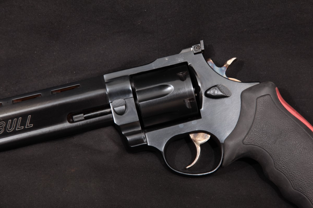 Taurus Model M444 Raging Bull 2-444081, Blue 8 3/8" Ported Vent-Rib Sa ...