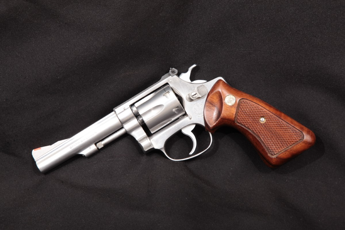 Smith & Wesson S&W Model 63 1977 .22/.32 Kit Gun, Stainless 4" Pinned 6 ...