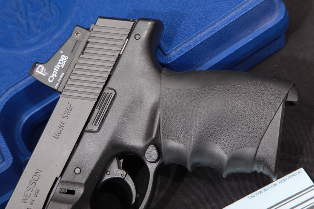 Smith & Wesson S&W Model Sw9f Sigma Series, Black 4 1/2" Semi-Automatic ...