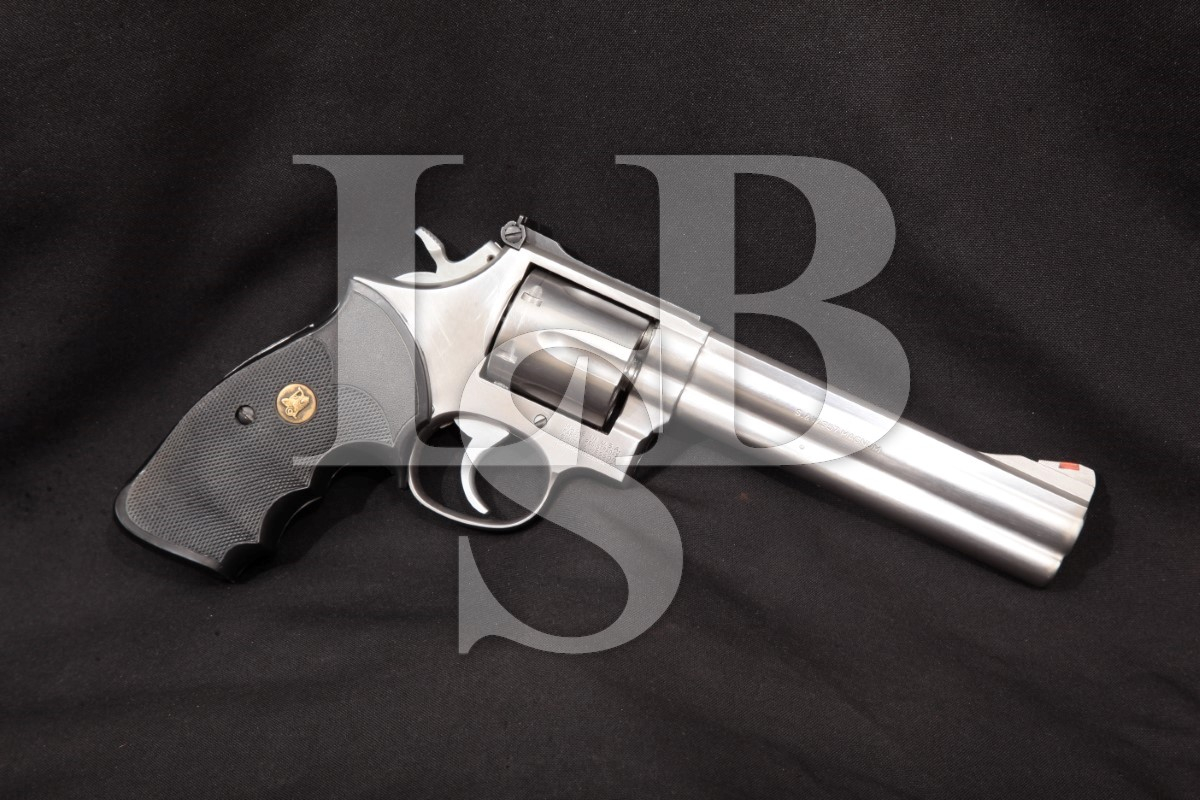 Smith & Wesson S&W Model 686 M The .357 Distinguished Combat Magnum ...