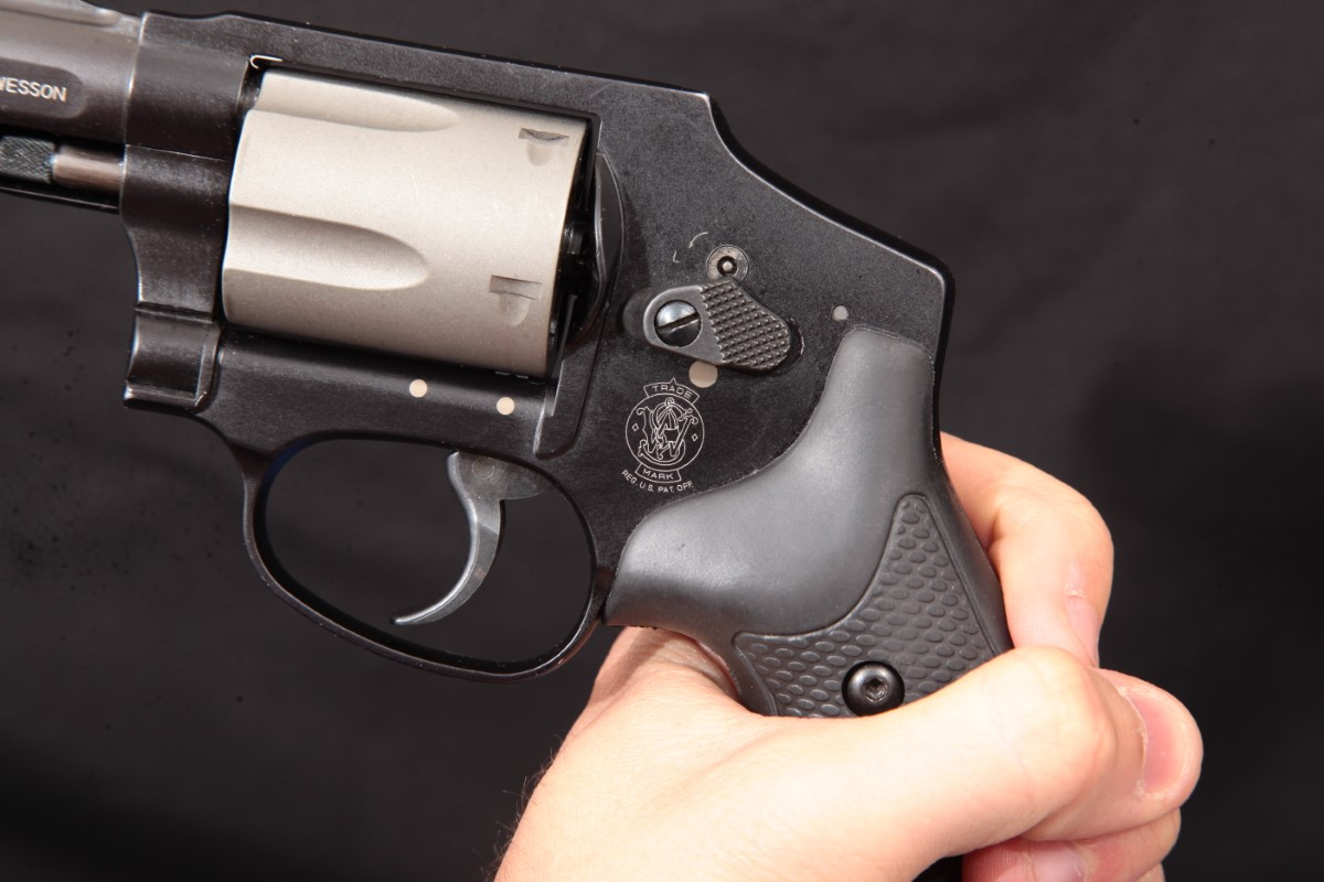 Smith & Wesson S&W Model 340pd Magnum Airlite Sc Centennial, Black ...