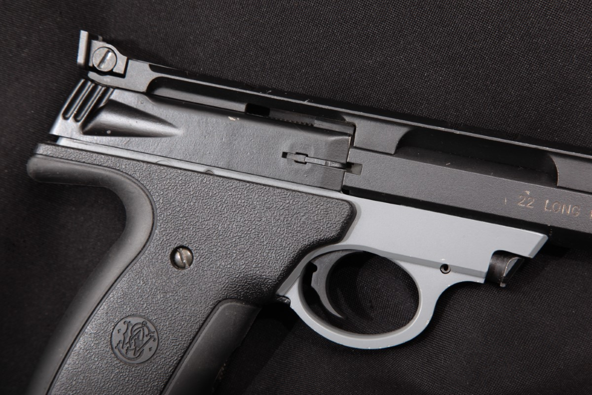Smith & Wesson S&W Model 22a-1, Gray & Black 5 1/2" Slab-Side Semi ...