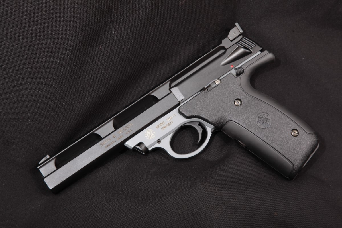 Smith & Wesson - S&W Model 22A-1, Gray & Black 5 1/2