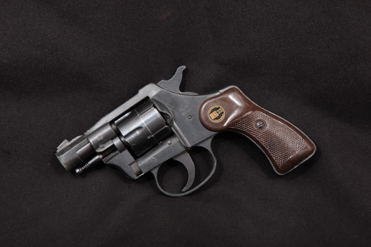 Rohm Model 23 Rg 23, Black Alloy 1 Double Action Da/Sa Snubnose Six ...