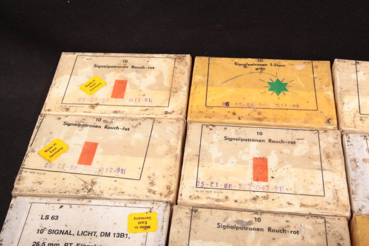 100x Assorted Vintage Ww2 German Signal Flares Red, Green, White In ...