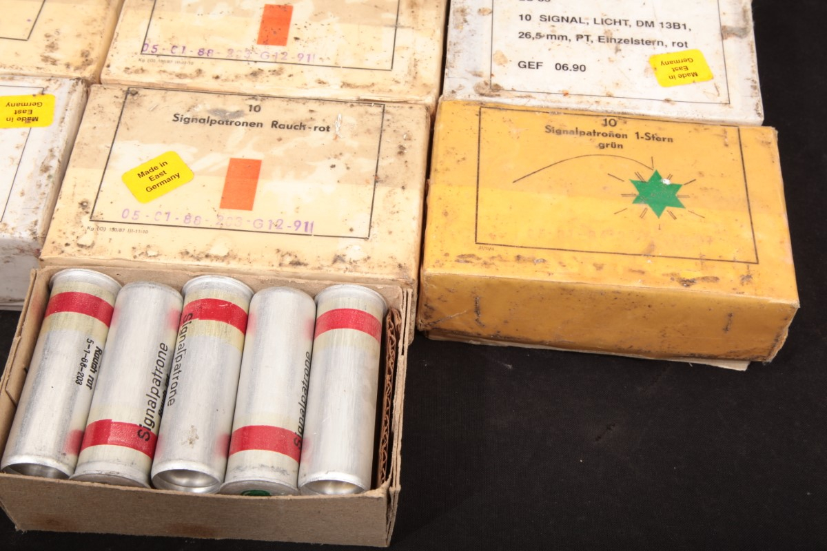 100x Assorted Vintage Ww2 German Signal Flares Red, Green, White In ...