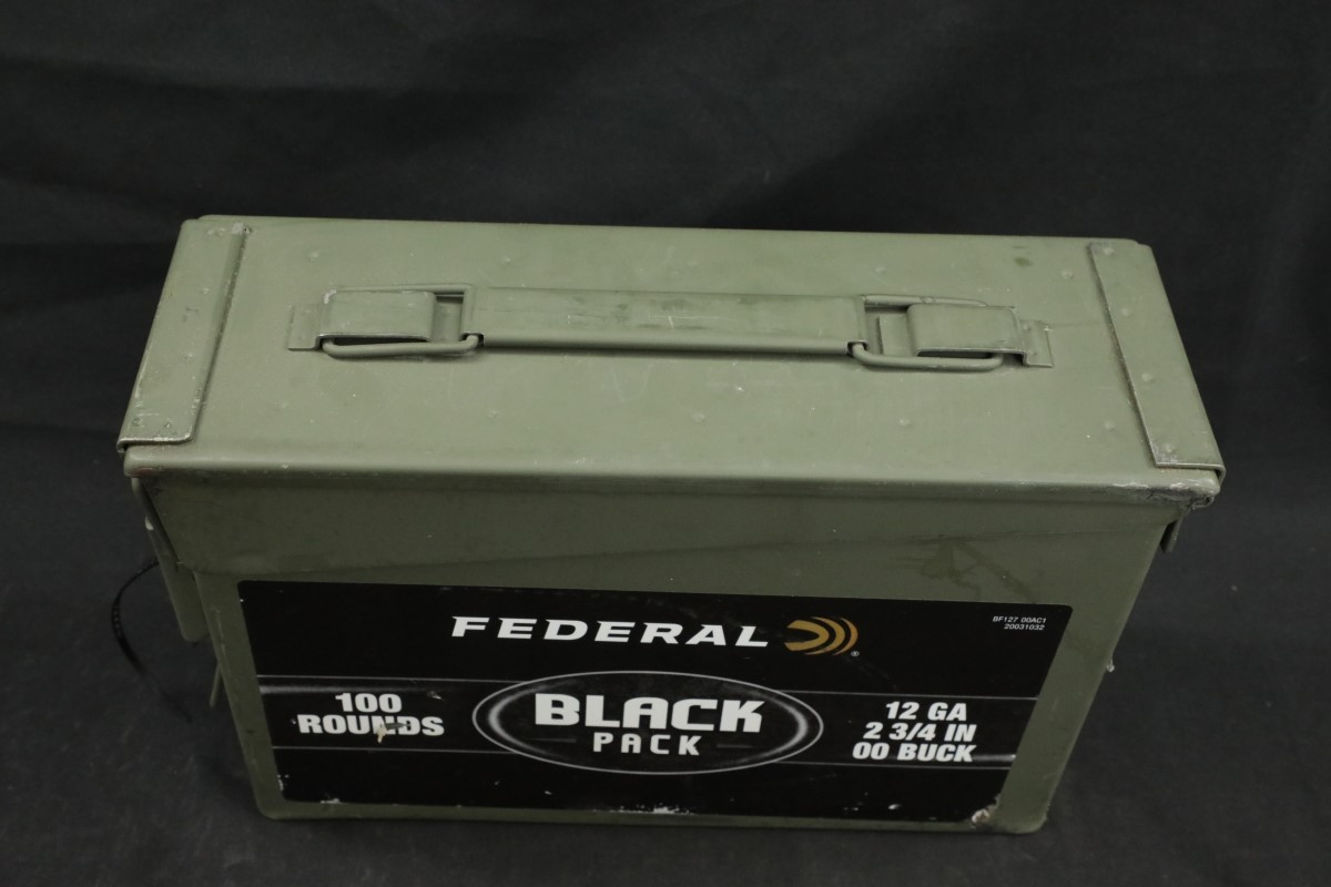 Federal Cartridge Corporation 100x 12 Gauge Ammunition Fed. Black Pack ...